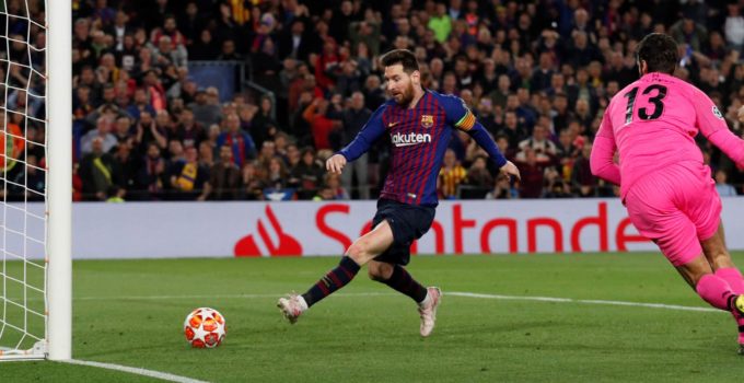 10 Reasons Lionel Messi Is The Greatest Footballer Of All-Time | SportyTell