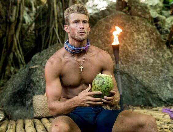 25 Hottest Survivor Players Of All Time | SportyTell