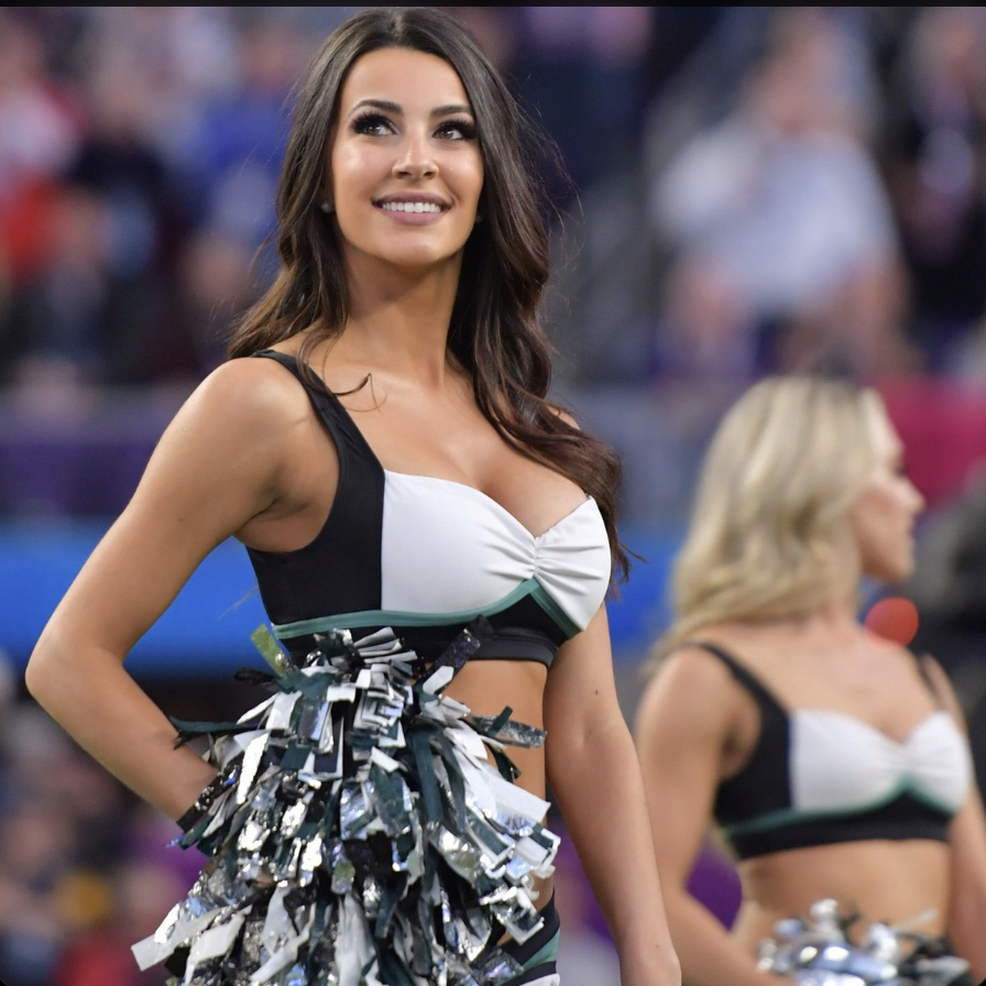 Top 22 Hottest Nfl Cheerleaders Sportytell